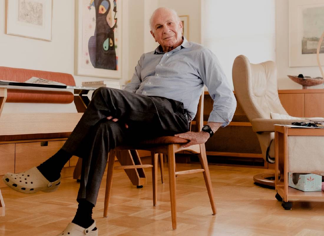 Hebrew News - ההחלטה האחרונה: כך בחר דניאל כהנמן, גדול חוקרי קבלת ההחלטות בעולם, לסיים את חייו